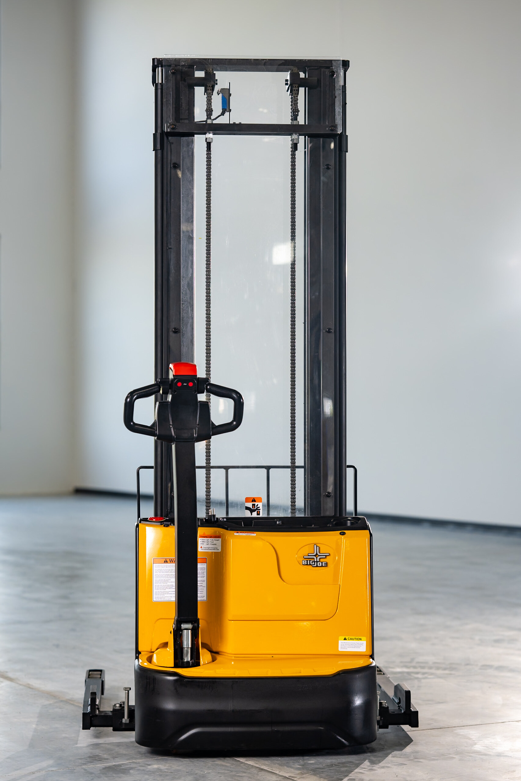 S26 2,600 Integrated Lithium-Ion Walkie Stacker | Big Joe Forklifts